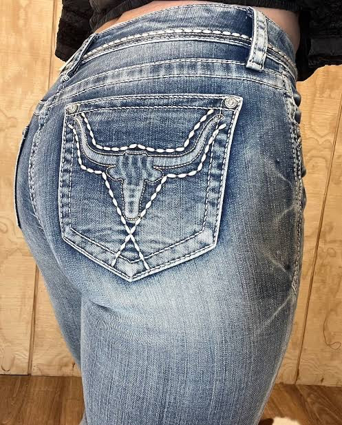 GRACE IN LA JEANS - EB61608 – Hitching Rail